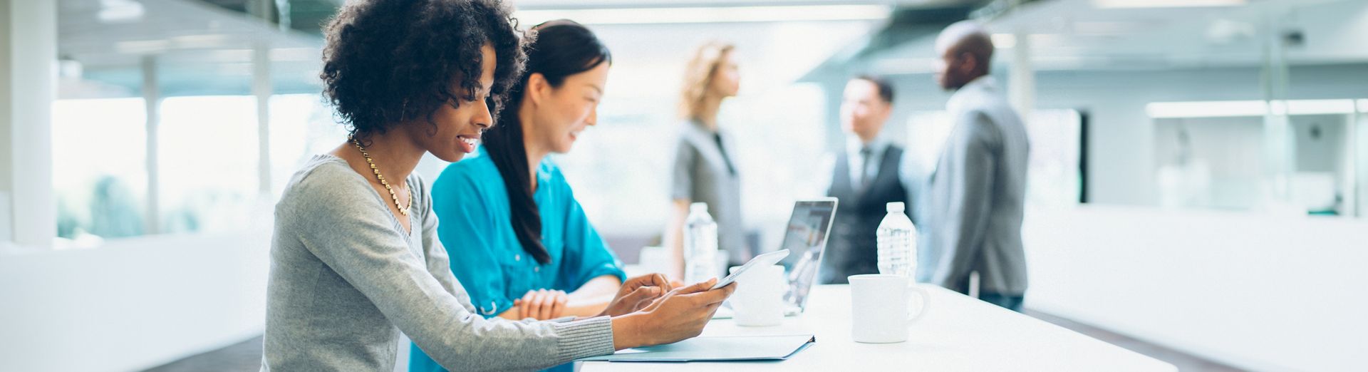 The impact of intelligent technology on employee experiences